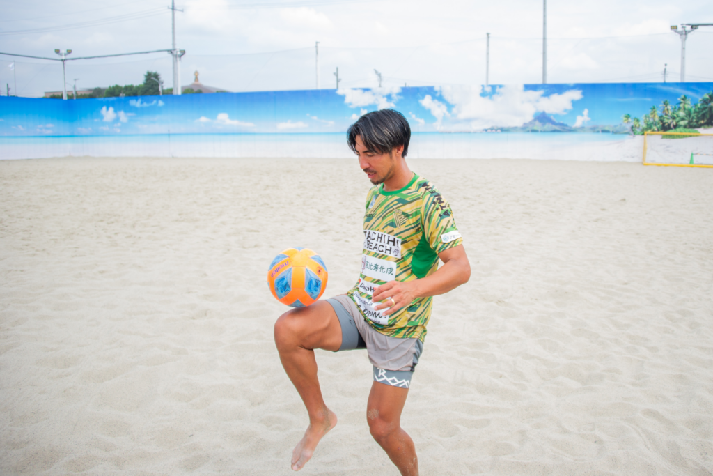 ビーチサッカープレイヤー上里琢文さんのインタビュー記事を公開しました | NEWS | SPORTIST